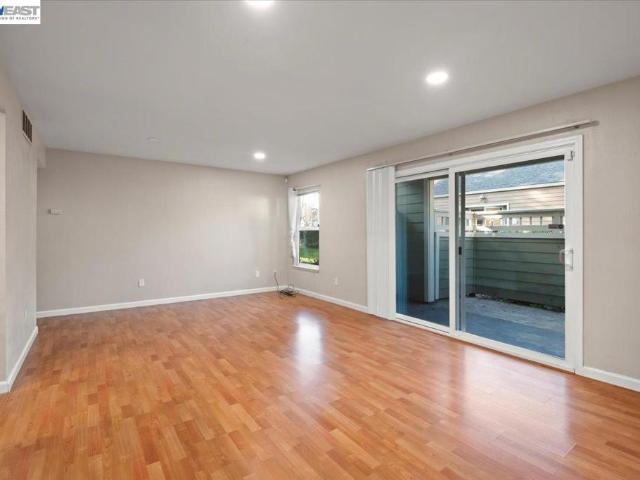 215 Reflections Dr