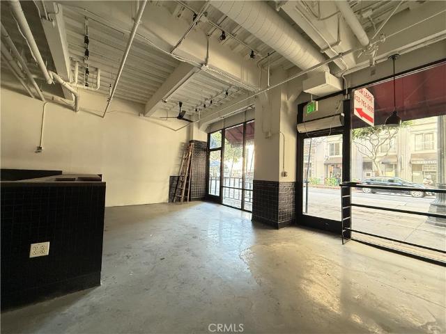 215 W 6th Street R115B