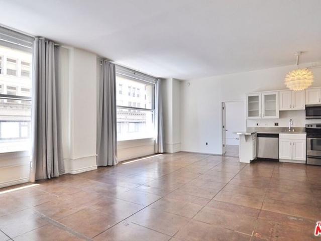 215 W 7th St Apt 307, Los Angeles, CA 90014