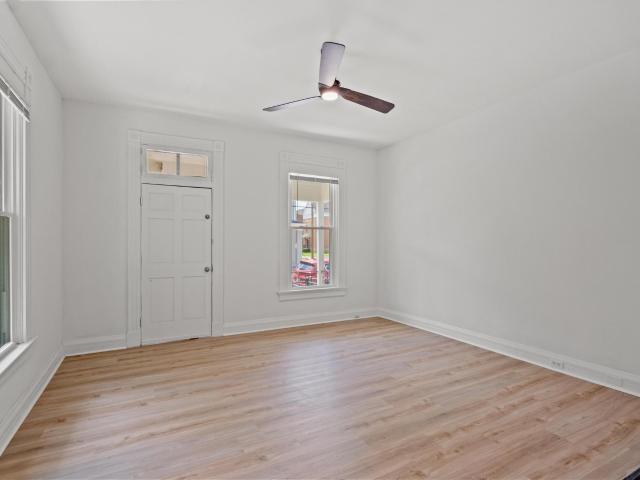 215 W 7th Street