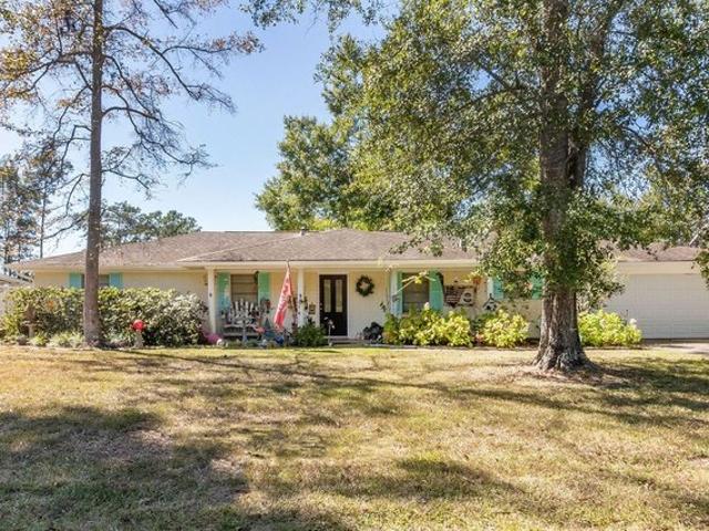 215 W Wildwood Dr N, Village Mills, TX 77663