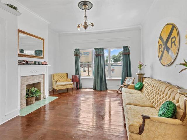 215 W Grand Avenue