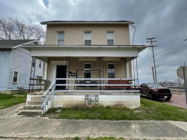 215 W Mound St, Circleville, OH 43113