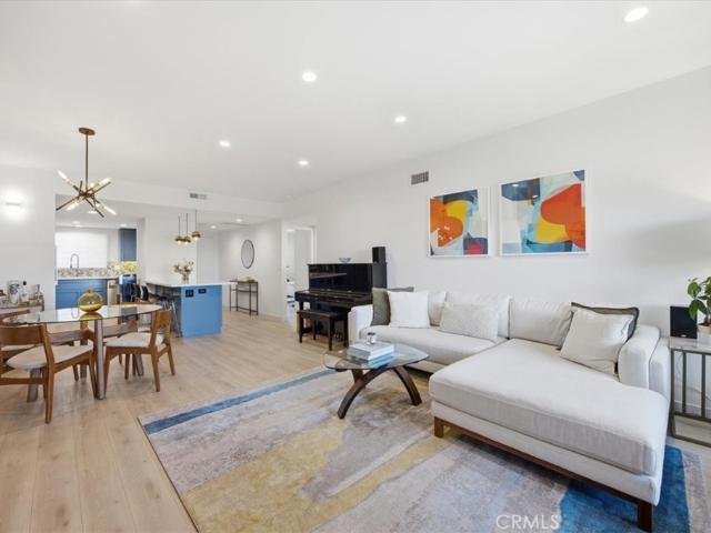 215 W Palm Ave, Unit 301, El Segundo, CA 90245 | MLS #SB26076 | Compass
