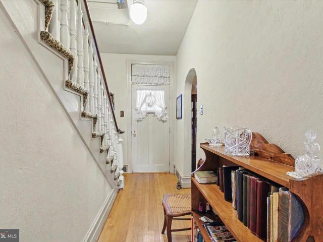 215 W Second Street