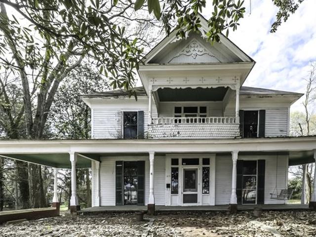 215 West Ave, Carrollton, GA 30117