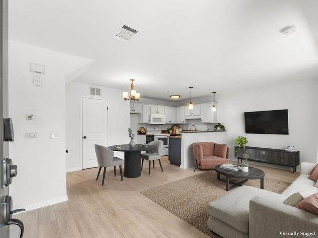 215 Westlake Dr Unit 2, San Marcos, CA 92069