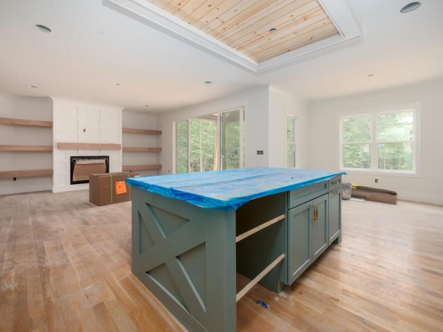 215 Whistlers Cove