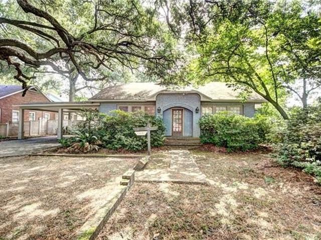 215 Williams Ave, Natchitoches, LA 71457