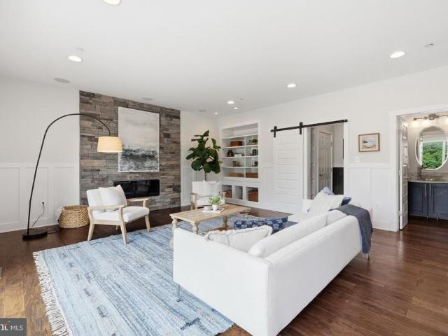 215 Windell Avenue