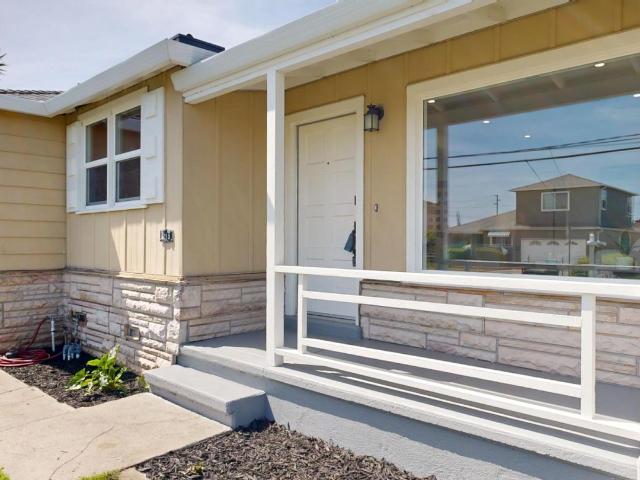 215 Wisteria Dr, East Palo Alto, CA 94303 | MLS #ML82041