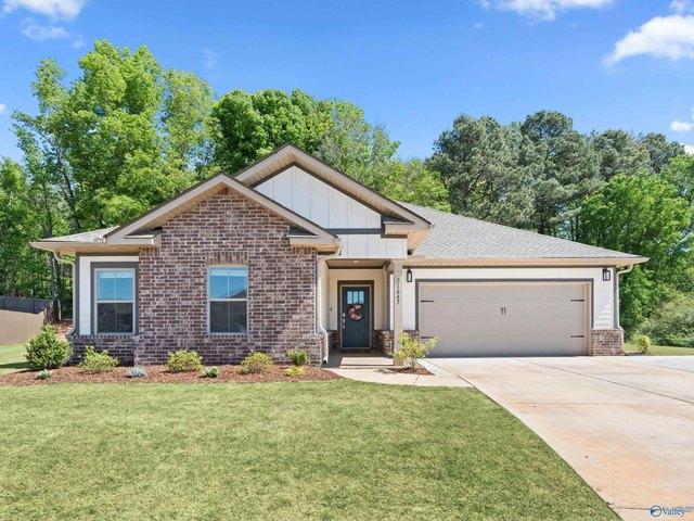 21643 Ginn Point Rd, Athens, AL 35613