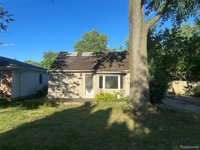 21640 Jacksonville St, Farmington Hills, MI 48336