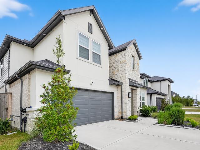 21642 Laggan Cliff Lane