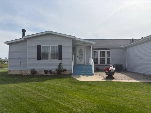 21646 Montmorency Dr, Macomb, MI 48044