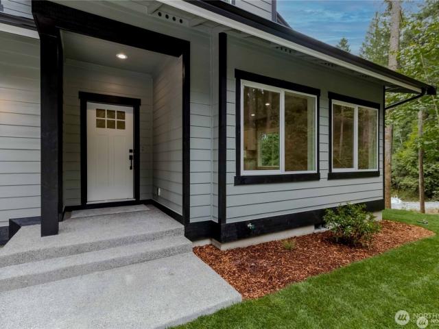 21649 Clear Lake Boulevard SE
