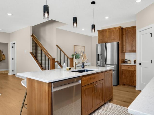 2164 N Eustis St, Roseville, MN 55113 | MLS #7086
