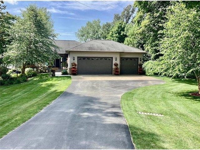 21658 E Height of Land Dr, Detroit Lakes, MN 56501
