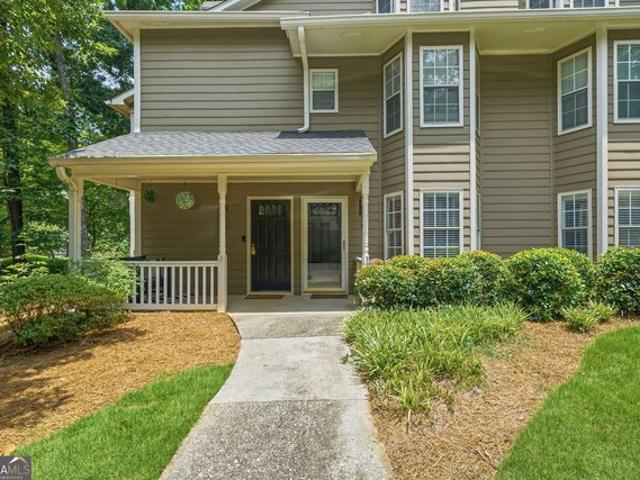 2166 N Forest Trl, Dunwoody, GA 30338