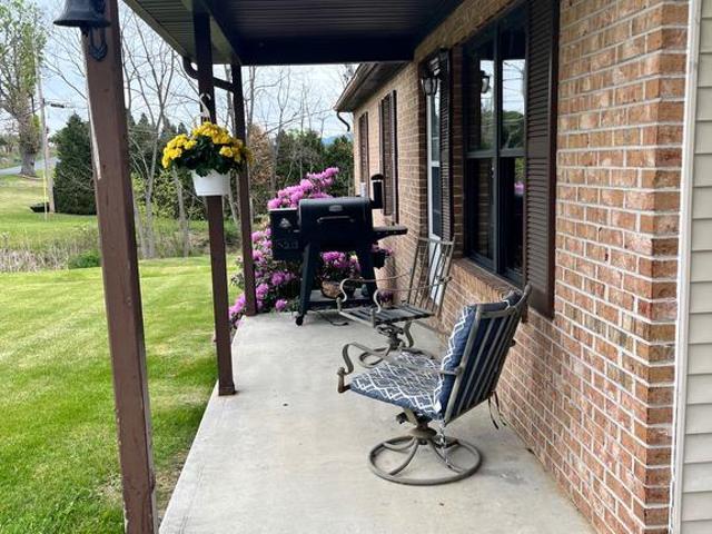 2166 Country Road