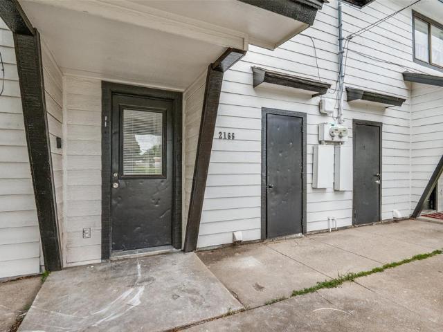 2166 E Arkansas Lane