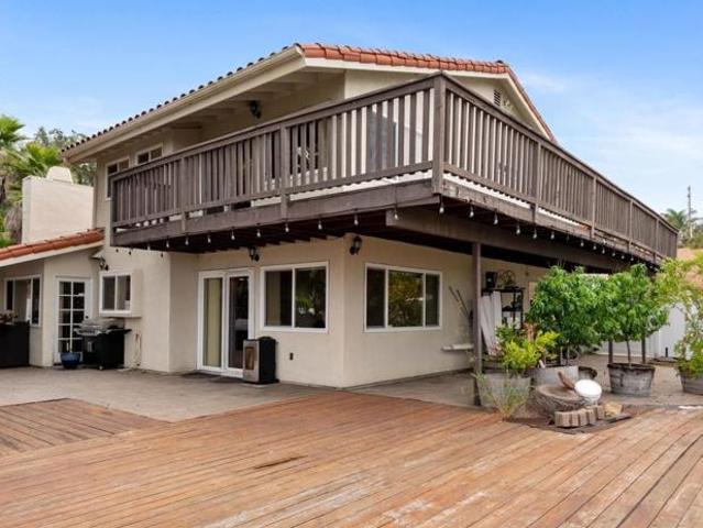 2166 Helix St, Spring Valley, CA 91977