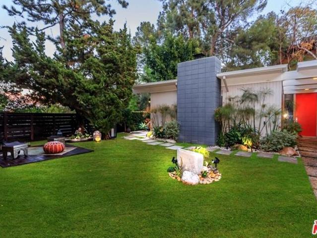 2166 Sunset Crest Dr, Los Angeles, CA 90046