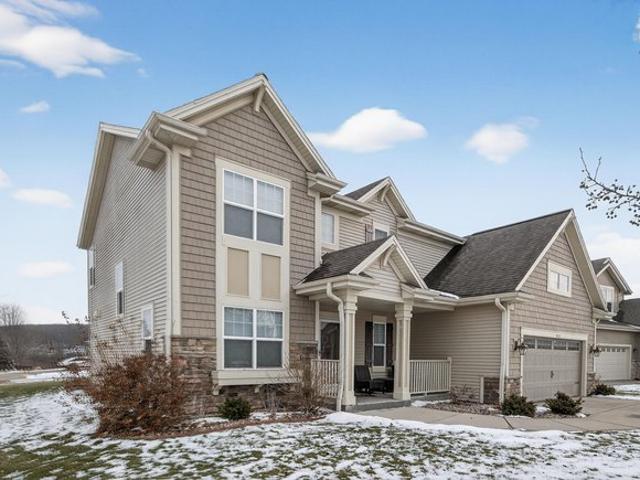21679 S Weather Edge Cir, Lannon, WI 53046