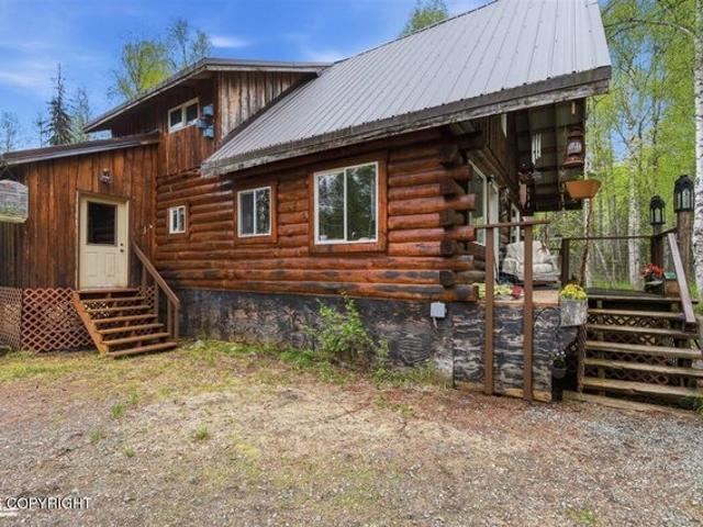 21686 W Creekside Dr, Willow, AK 99688