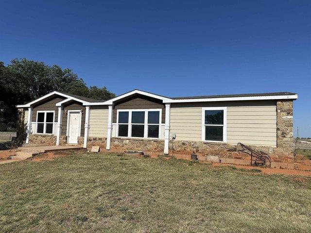216886 E County Road 52, Mutual, OK 73853