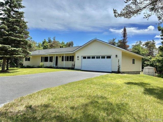 2168 Orchard Beach Rd, Benton Township, MI 49721