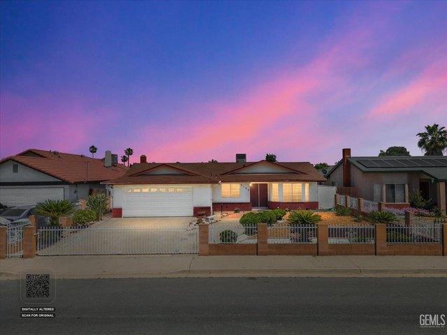 2168 Quincy St, Delano, CA 93215