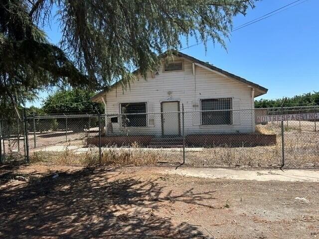 21691 Avenue 144, Porterville, CA 93257