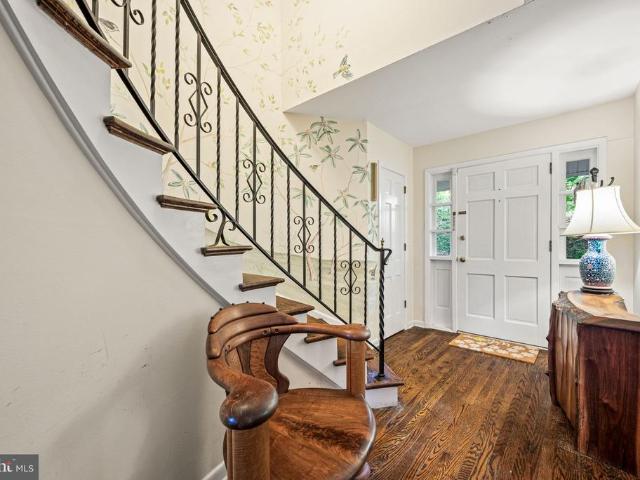2169 Harts Lane