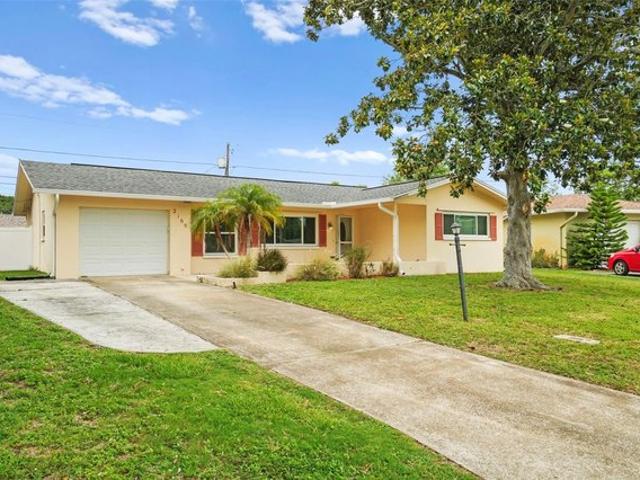 2169 Pine Ridge Dr, Clearwater, FL 33763