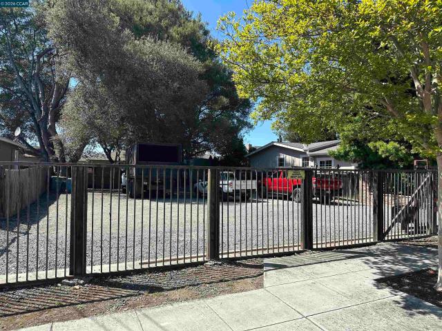 2169 Ralmar Ave