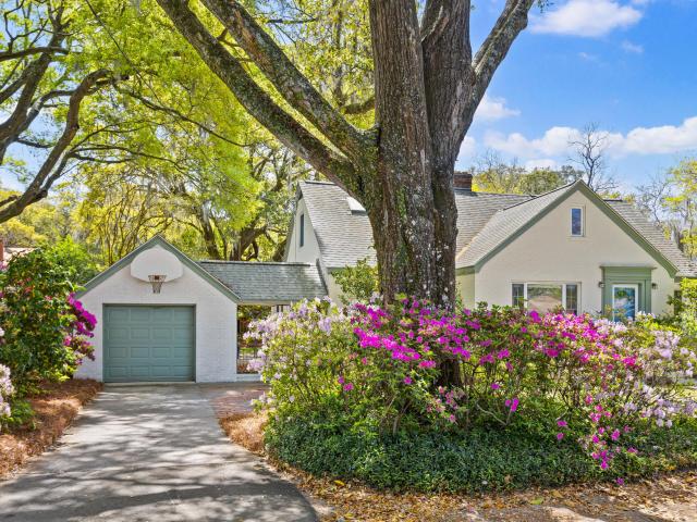 2169 Westrivers Road