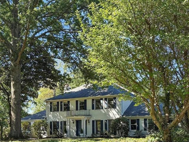 21600 Glendalough Rd, Gaithersburg, MD