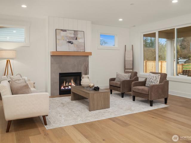 21609 Poplar Way