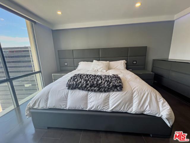 2160 Century Park East 2112