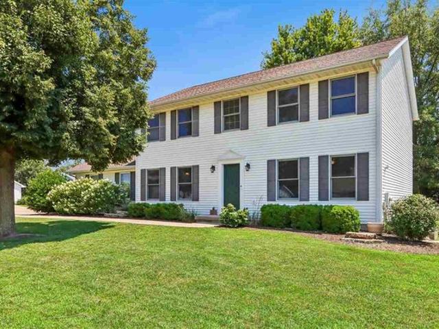2160 Chad Dr, Coralville, IA 52241