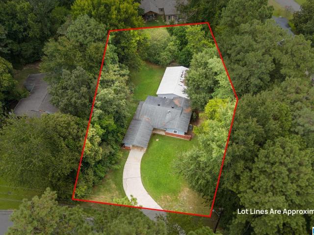 2160 Larchmont Circle