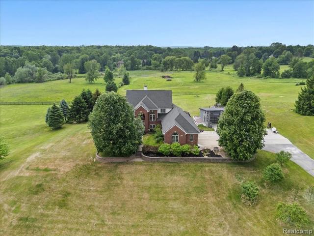 2160 W Buell Rd
