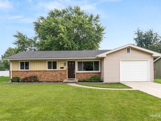 2160 W Illinois Ave, Aurora, IL 60506