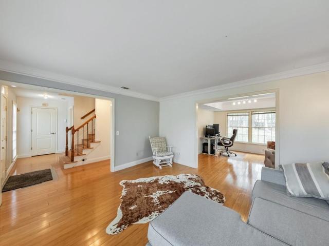 2160 Whitehall Drive NE