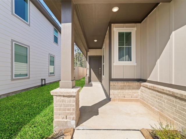 21614 White Bellflower Lane