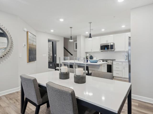 21618 Orchid Path