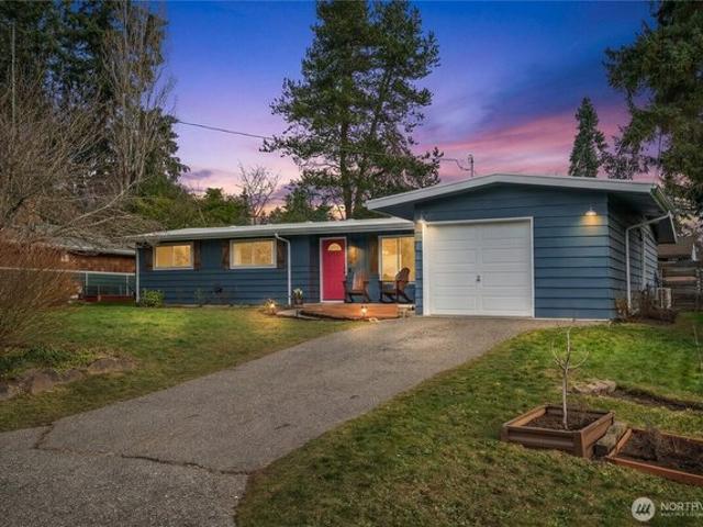 2161 nd Ave W, Edmonds, WA 98026