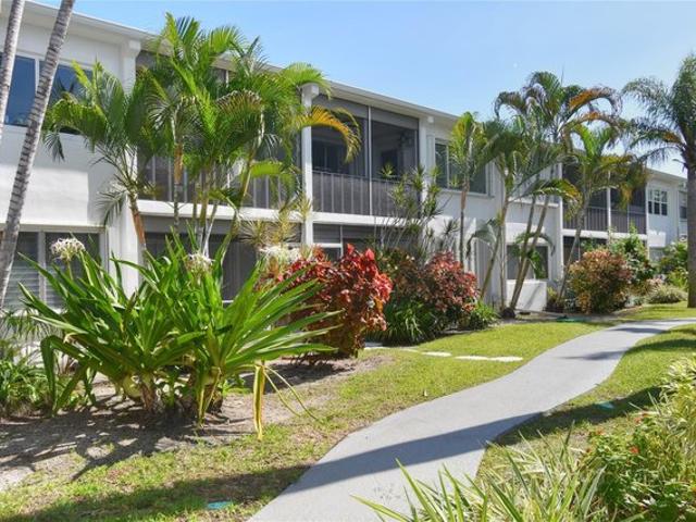 2161 NE 42nd Ct Apt 114, Lighthouse Point, FL 33064