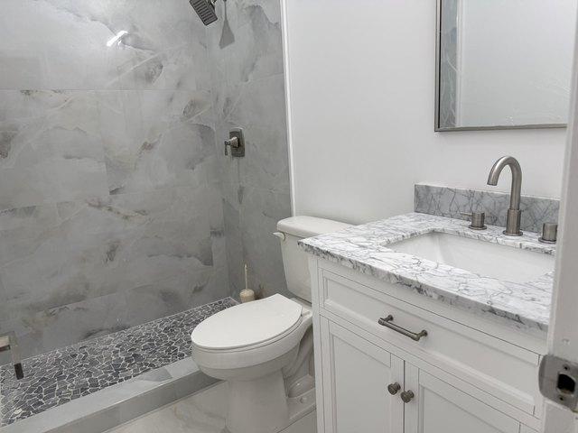 2161 NE 68th St Apt 303, Fort Lauderdale, FL 33308